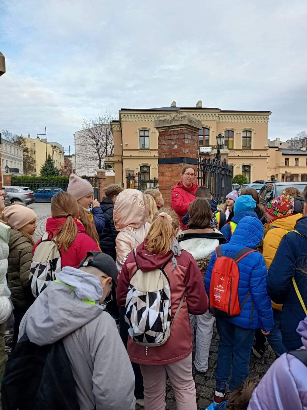 "Śladami Jana Machulskiego"- spacer uczniów z okazji dnia patrona szkoły. - Szkoła Podstawowa nr ...